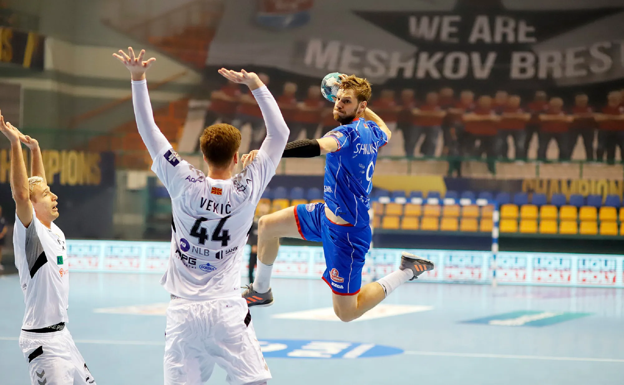 Strong finish helps Brest edge Vardar